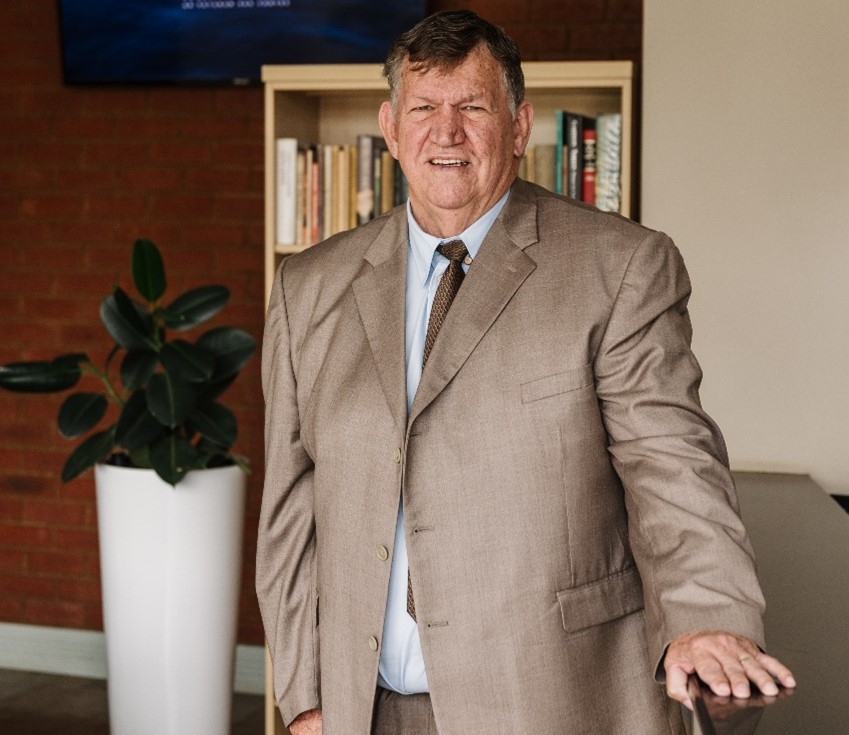 Ervare inligtingsbestuurspesialis neem leisels oor as waarnemende ...