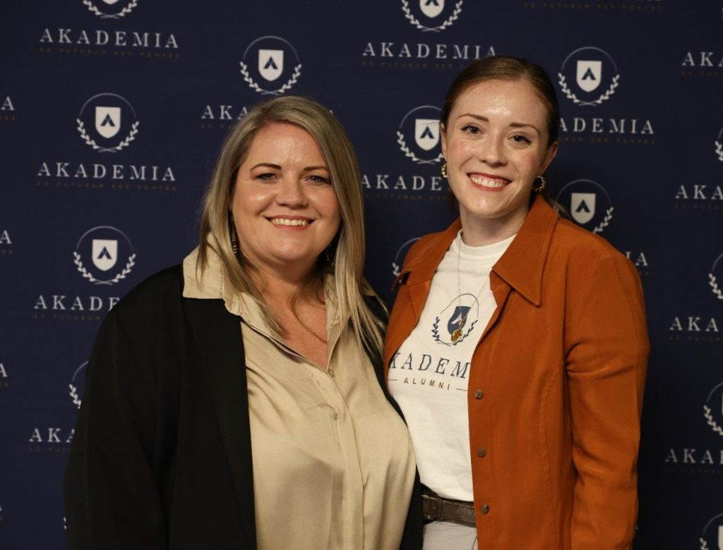 Jean-mari skitter as Akademia se eerste Alumni-uitblinker - Akademia